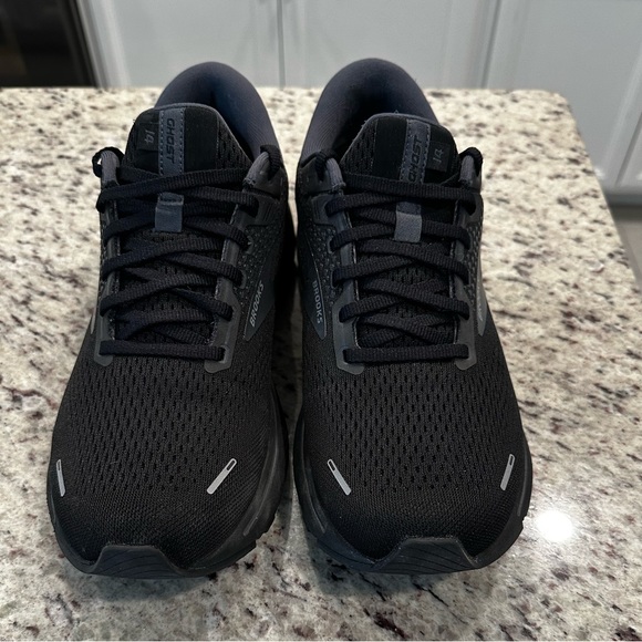 Brooks | Shoes | Brooks Mens Ghost Running Shoe | Poshmark